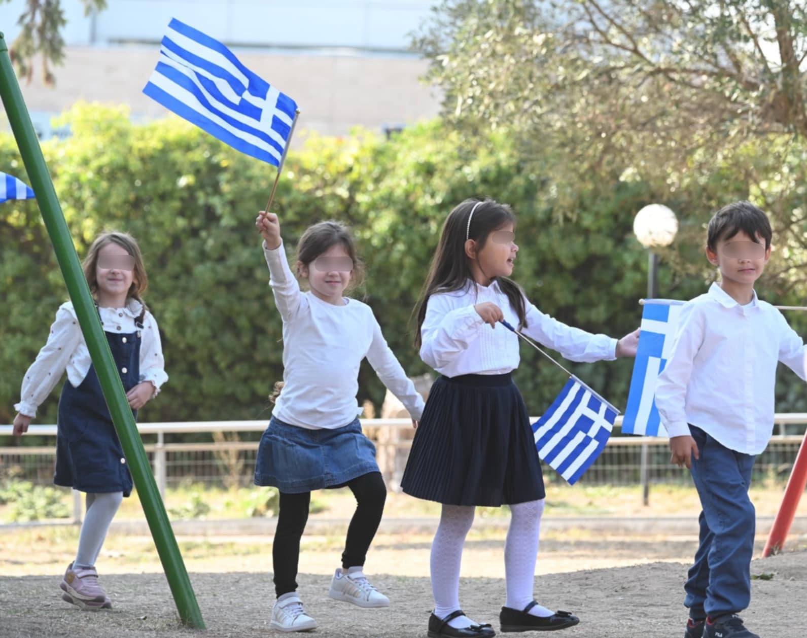 Ο εορτασμός της 28ης Οκτωβρίου στο Νηπιαγωγείο και Δημοτικό του ...